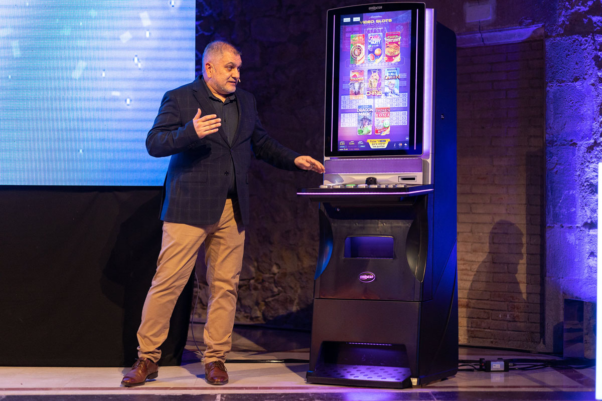 UNIDESA PRESENTA EN BARCELONA MANHATTAN PARTY - Fotogalería InfoPlay