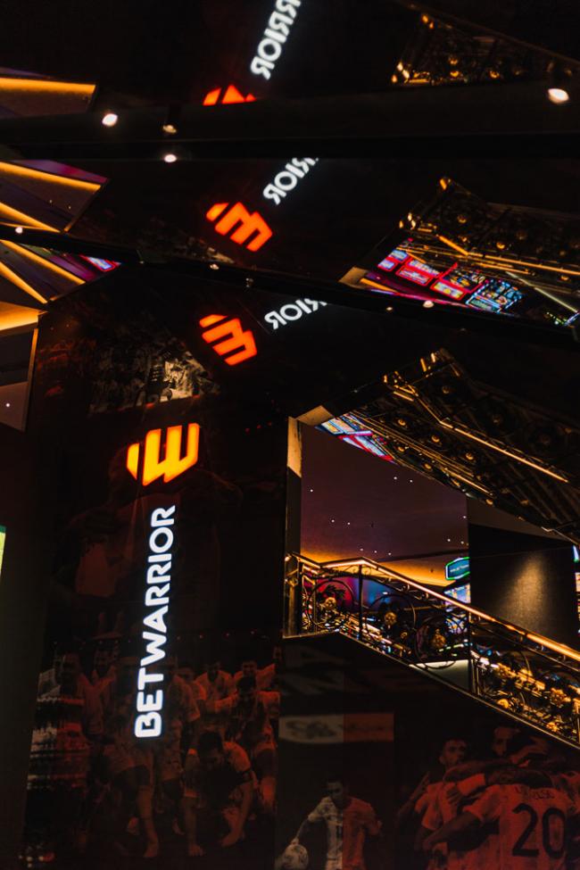 El Hipódromo de Palermo inaugura el SportBar más grande de ...