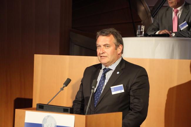 Jason Frost, reelegido presidente de EUROMAT, entregará uno de los ...